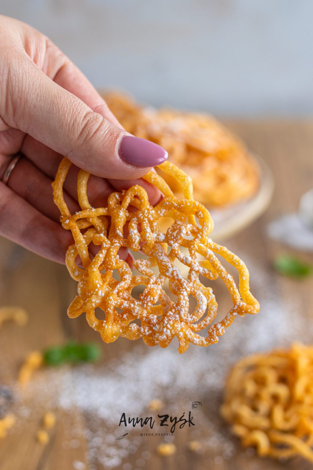 Chrupiący lany chrust - Jedz pysznie